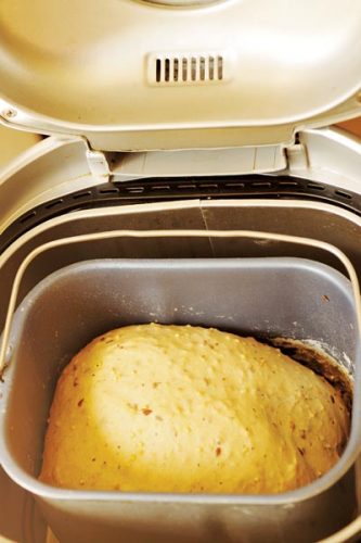 Bread Machine Tips: Using a Bread Machine to Knead Dough - Grit